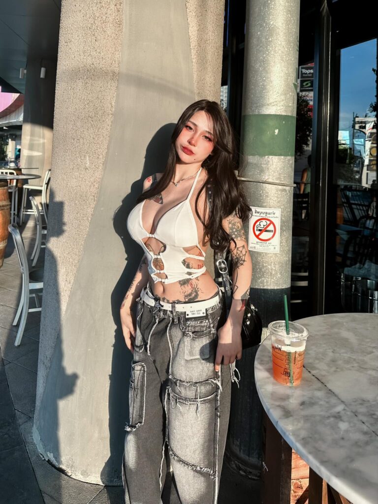 น้อง namii สาวอวบ รอยสักแน่น หน้าอกโต ตัวตึง Onlyfans โชว์เสียว